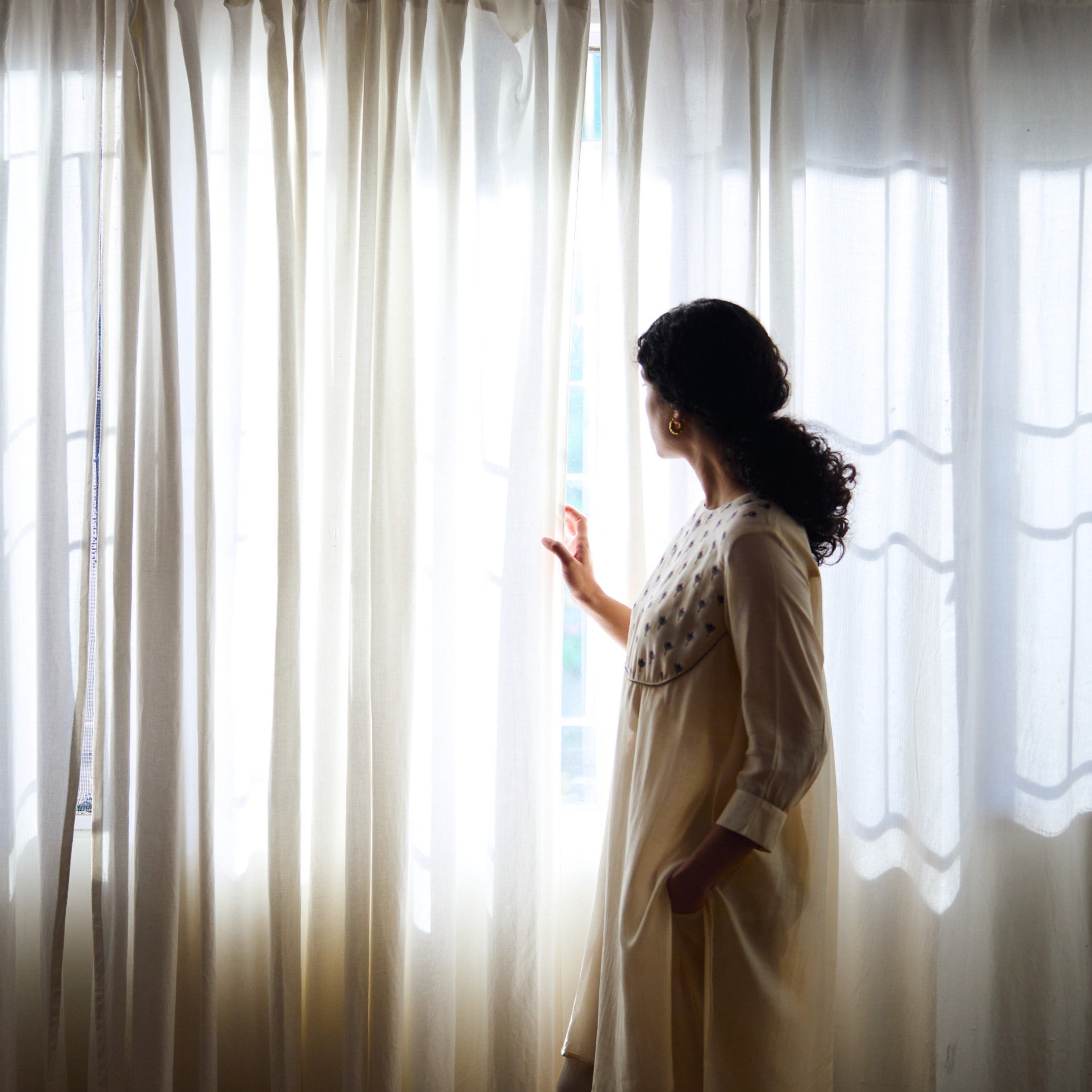 Lightly Bloom – DOT